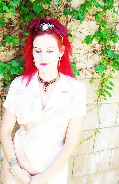 Monica Richards (Faith and the Muse) mit Solo Album - Splitterkultur